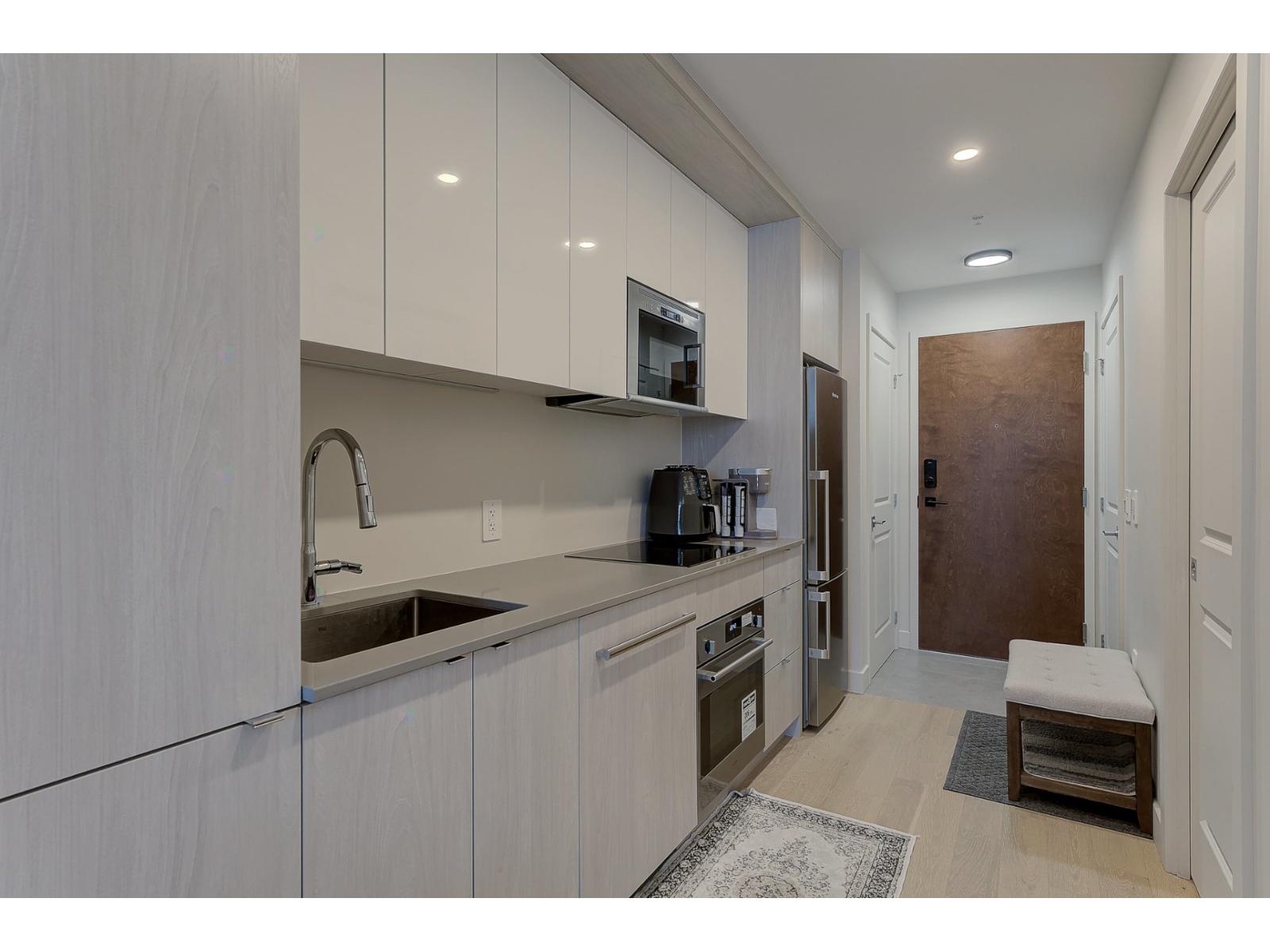 For sale: 3000 Boul. Thimens, #521, Montréal (Saint-Laurent), Quebec ...