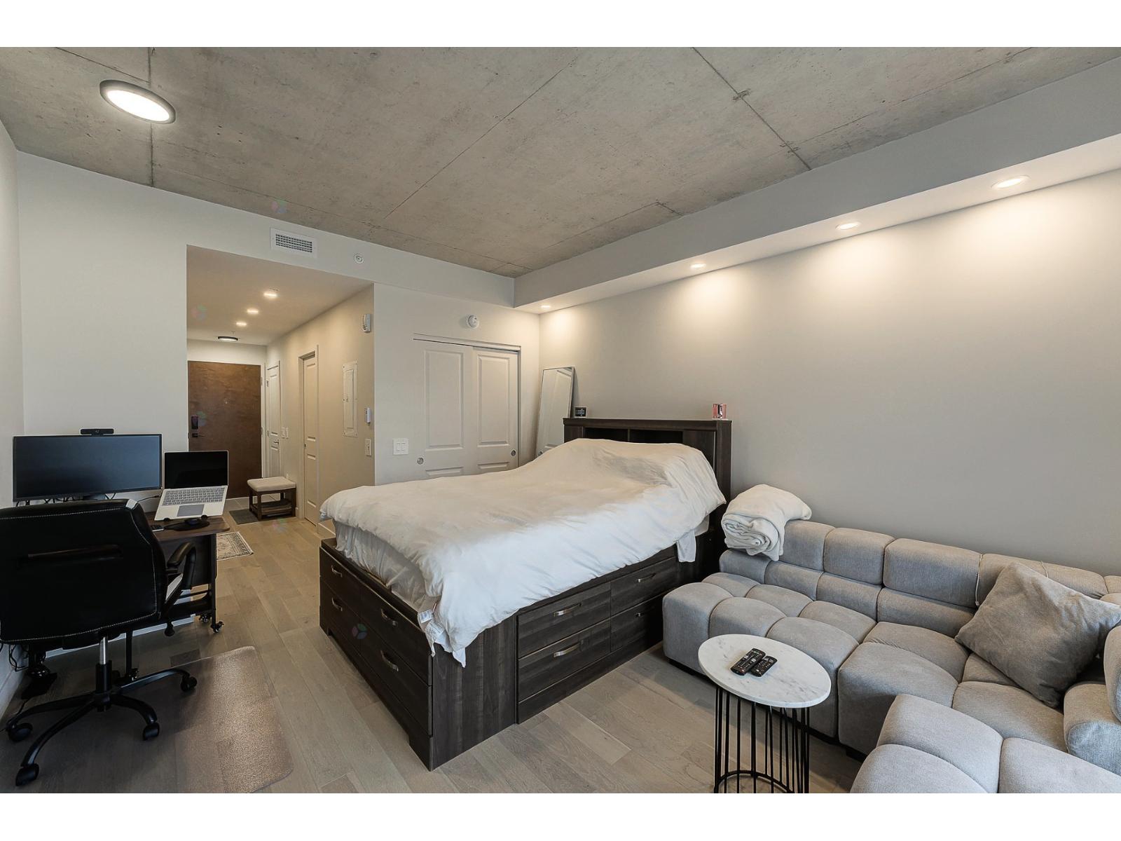 For sale: 3000 Boul. Thimens, #521, Montréal (Saint-Laurent), Quebec ...