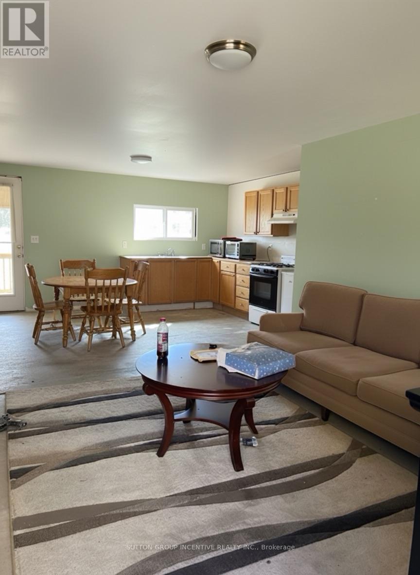 For sale: 4067 AIRPORT ROAD, Ramara, Ontario L3V6H6 - S12493910 ...