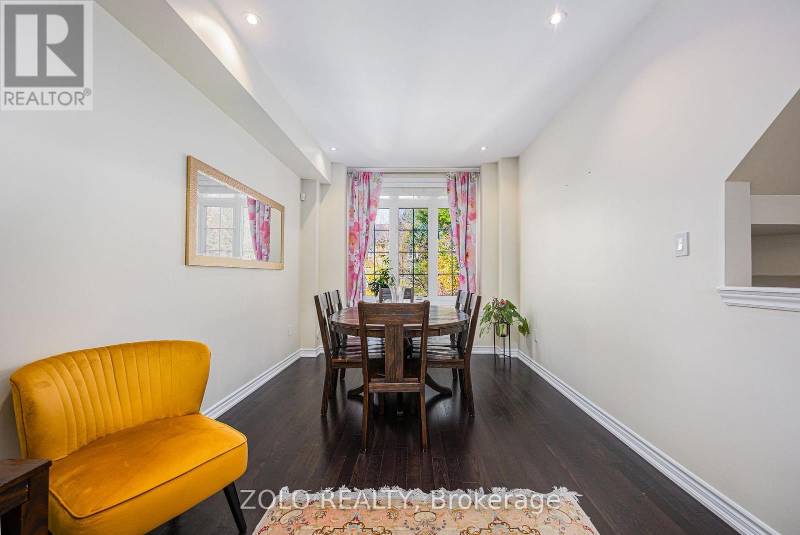 For sale: 235 APPLETON COURT, Newmarket (Central Newmarket), Ontario ...