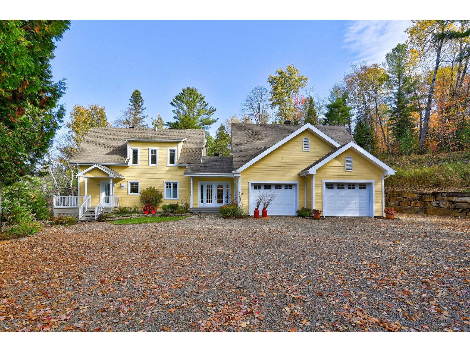 For sale: 381 Ch. du Lac-Deligny E., Mandeville, Quebec J0K1L0 ...