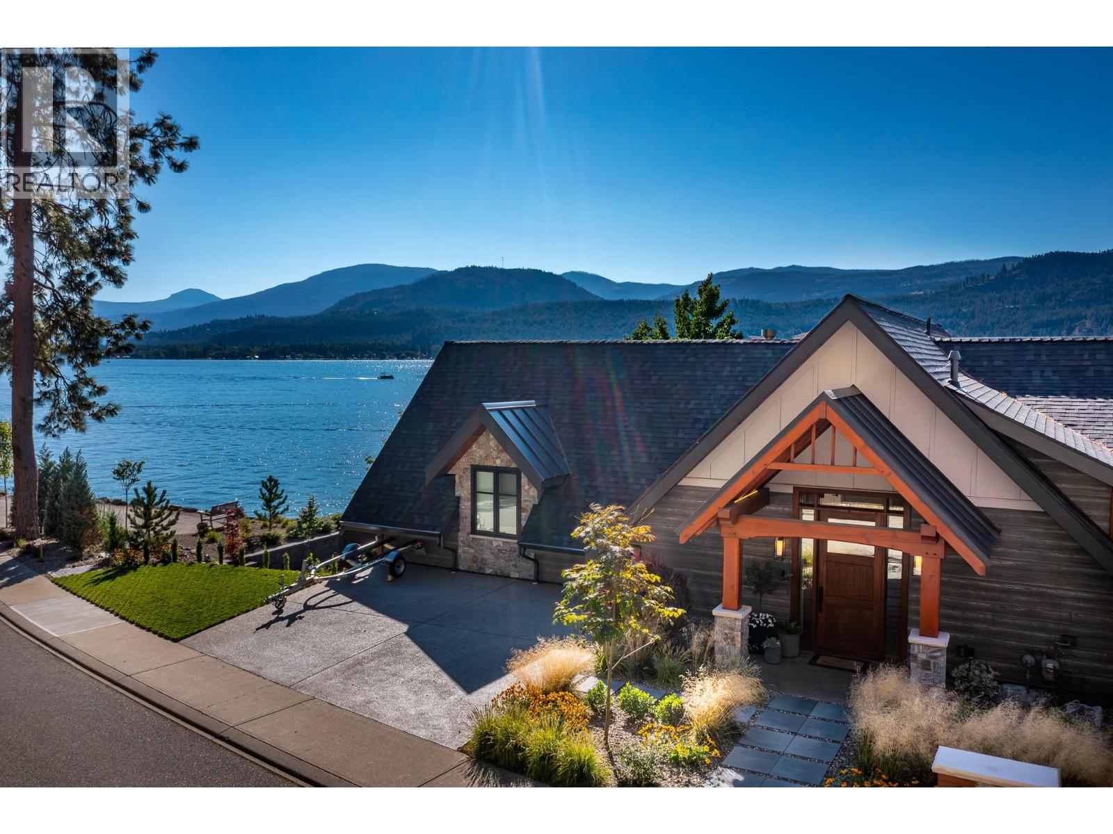 For sale: 80 Kestrel Place Unit# 8, Vernon, British Columbia V1H1T6 ...