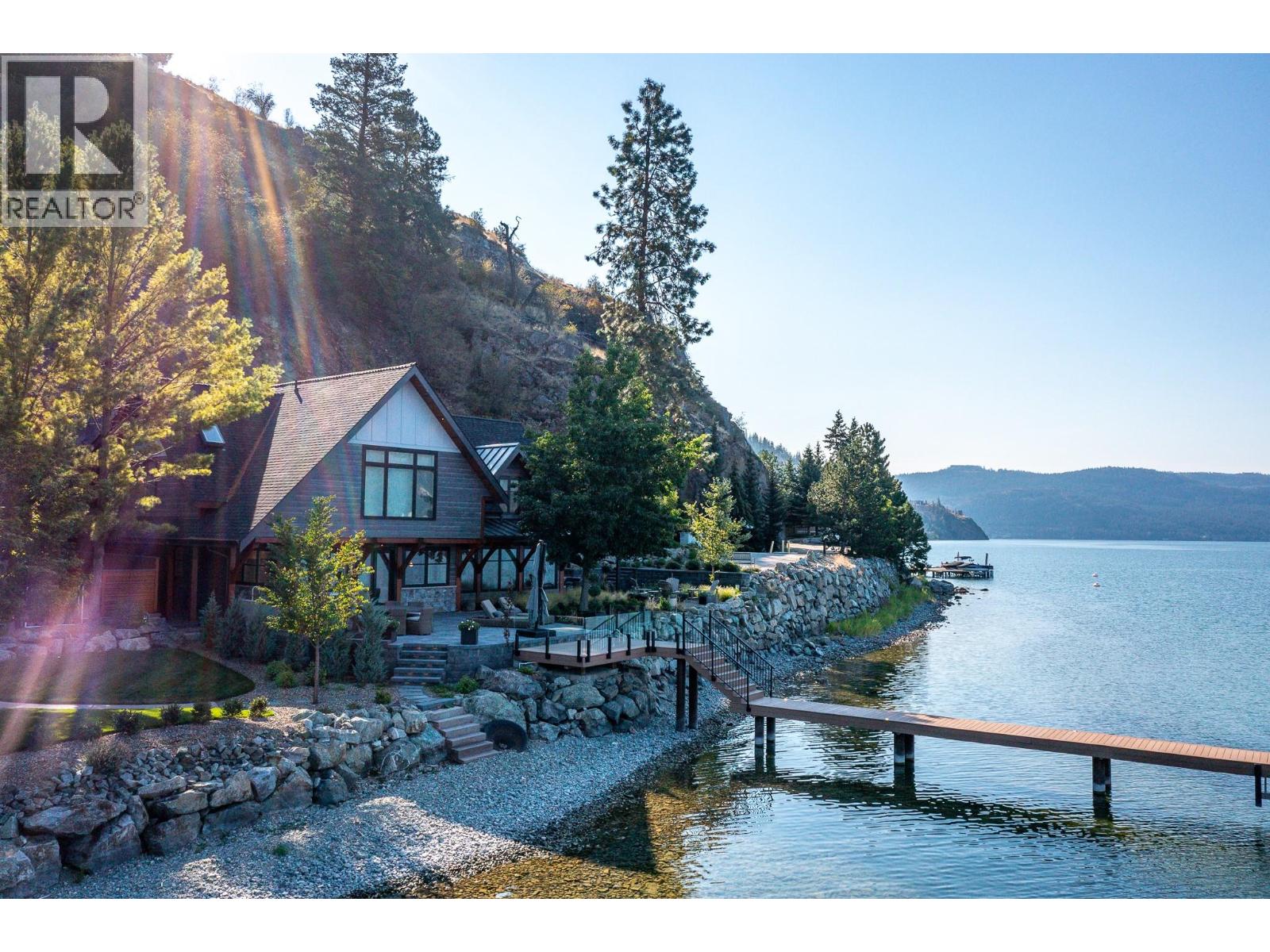 For sale: 80 Kestrel Place Unit# 8, Vernon, British Columbia V1H1T6 ...