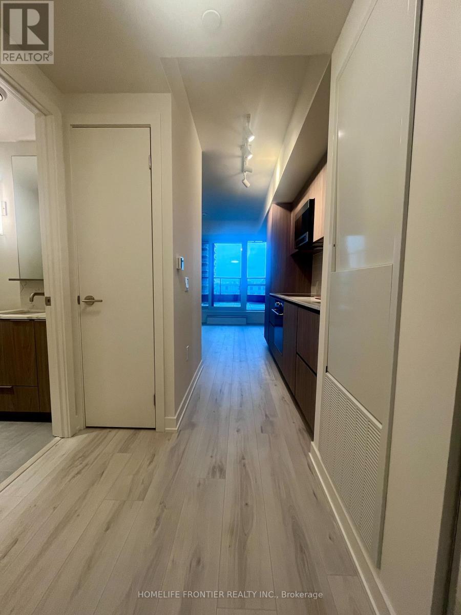 À louer : 510S - 110 BROADWAY AVENUE, Toronto (Mount Pleasant West), Ontario M4P1V7 - C12505056 ...