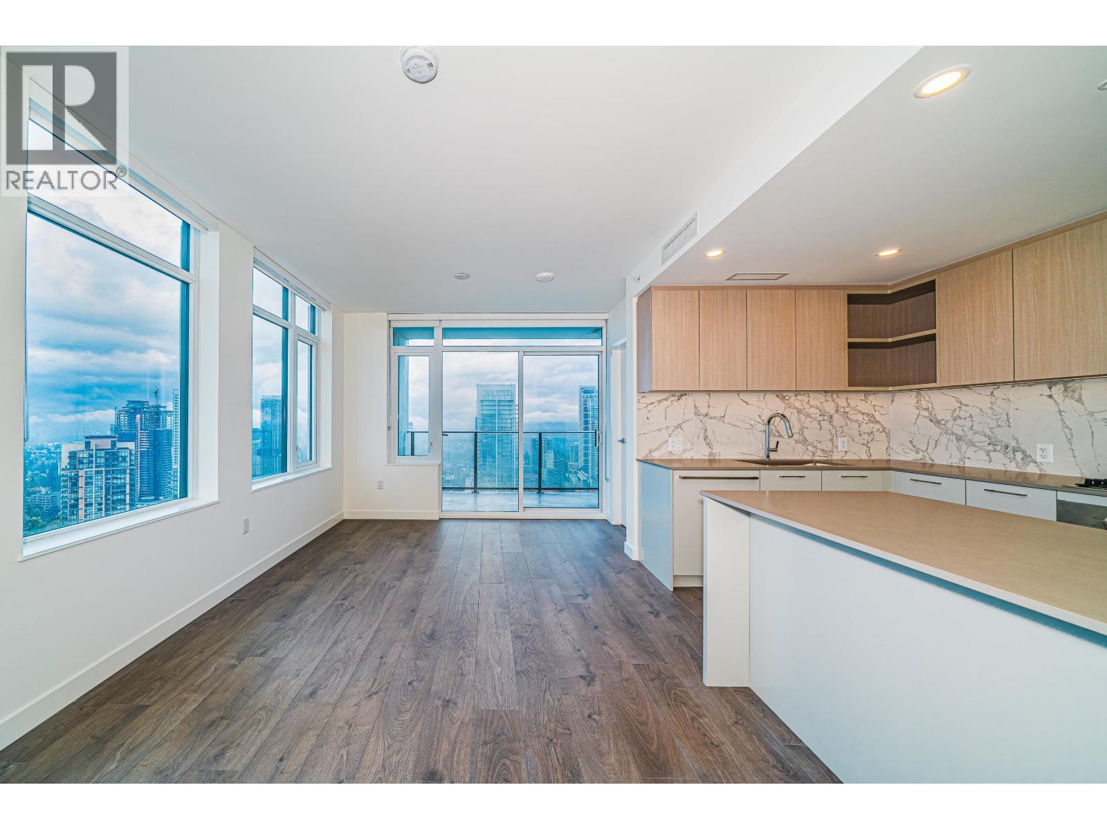 For sale: 3506 6468 WILLINGDON AVENUE, Burnaby, British Columbia V5H0L3 ...
