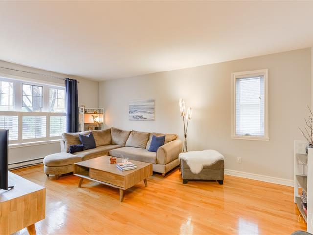 For sale: 28 Rue des Favoles, Blainville, Quebec J7C5T2 - 28119947 ...