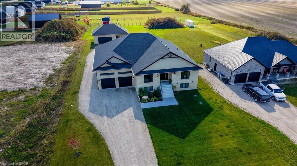 À vendre : 43711 ADELAIDE Street, Cranbrook, Ontario N0G1H0 - 40785693 ...