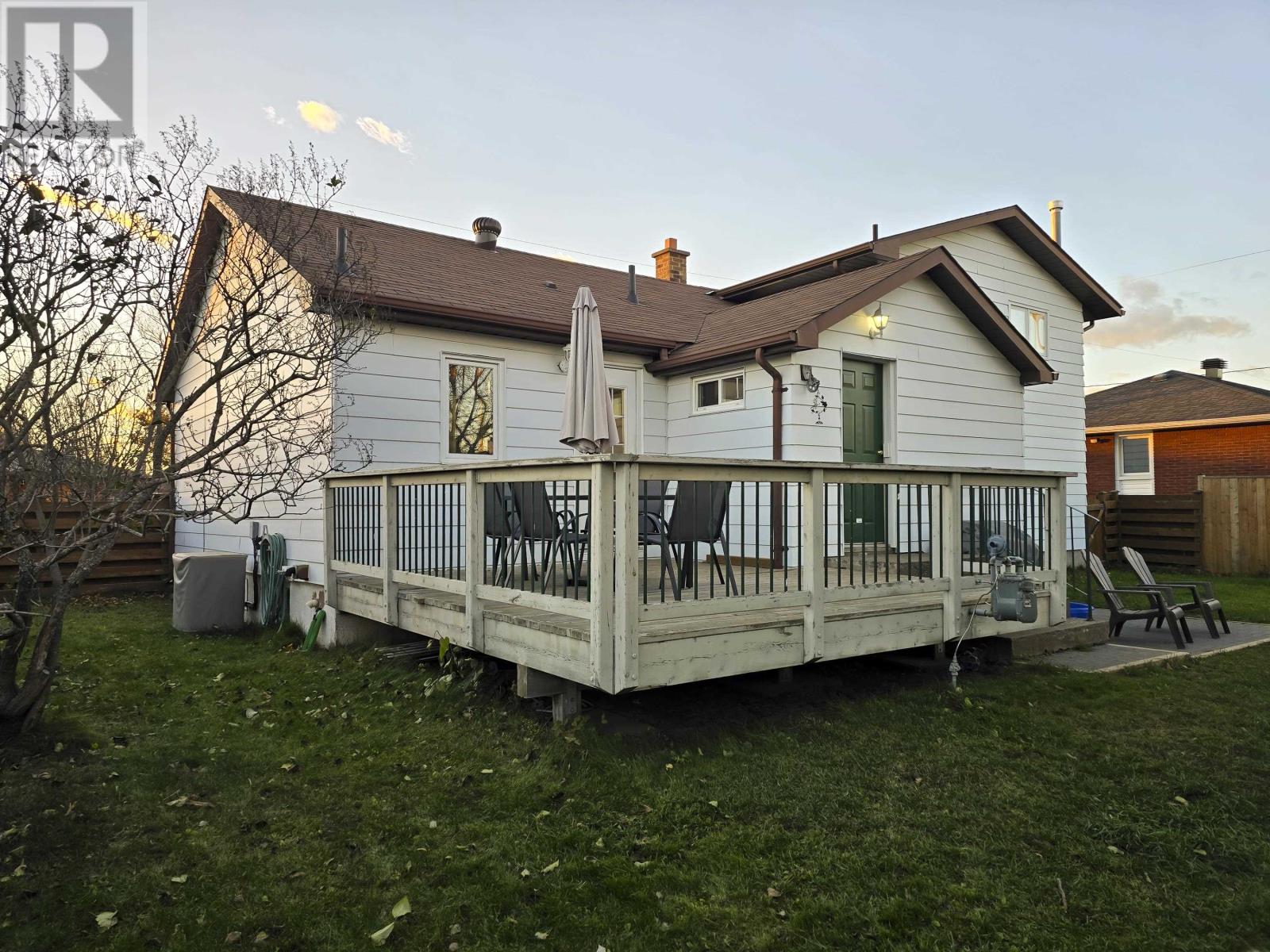 For sale: 336 Otto St, Thunder Bay, Ontario P7A2V3 - TB253404 | REALTOR.ca