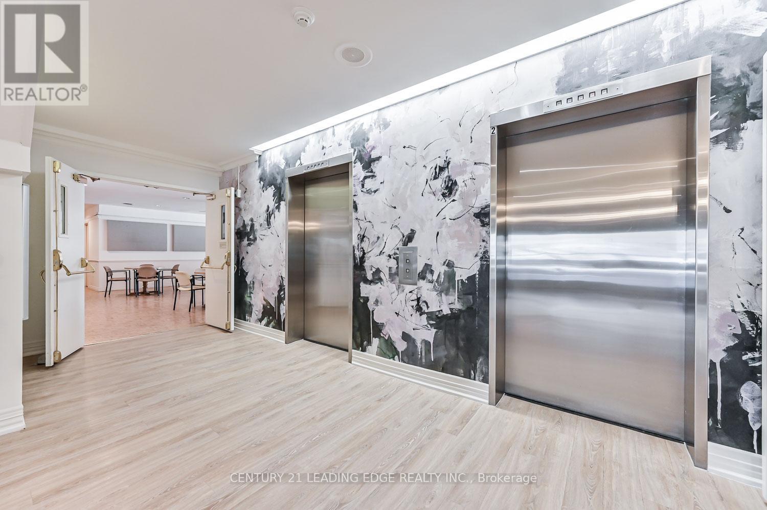 For sale: 120 - 100 ANNA RUSSELL WAY, Markham (Unionville), Ontario ...