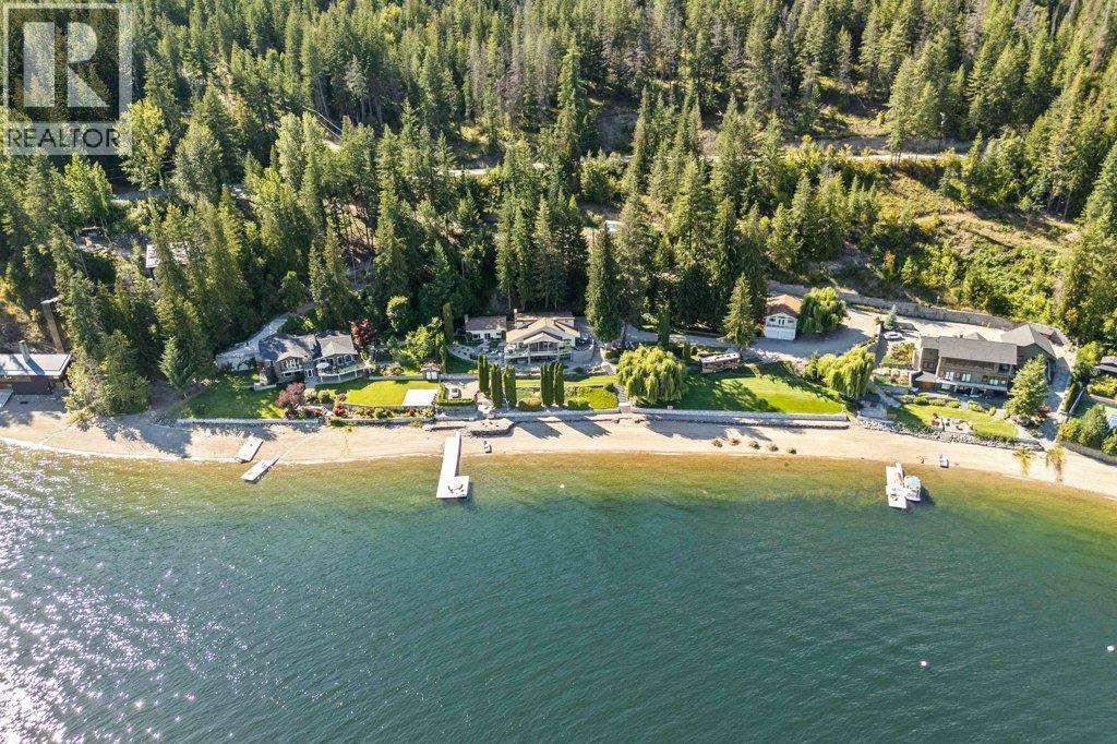 For sale: 4842 SUNNYBRAE CANOE POINT Road, Tappen, British Columbia ...