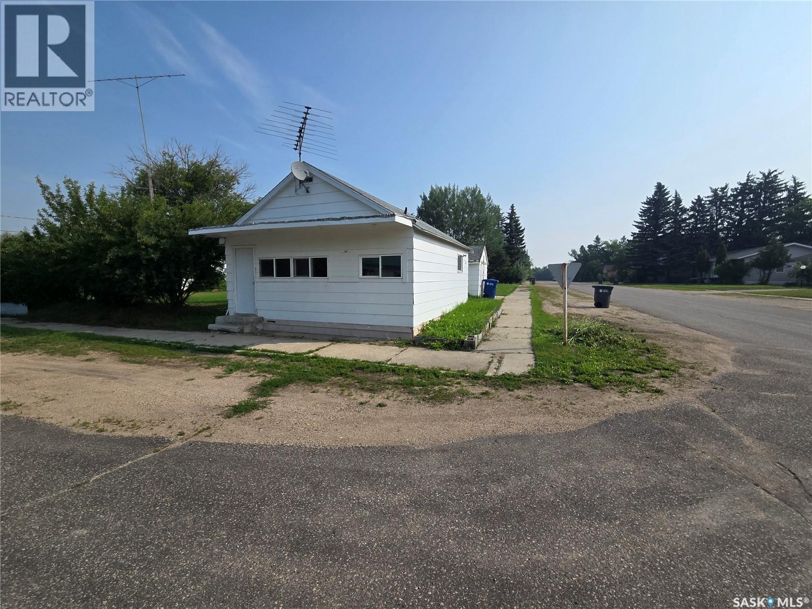 For sale: 234 Scott STREET, Kennedy, Saskatchewan S0G2R0 - SK023593 ...