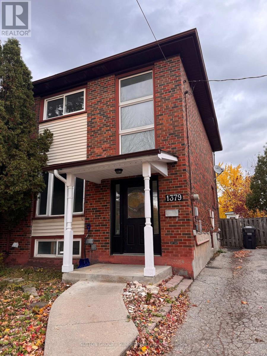 For rent: 1379 FREEPORT DRIVE, Mississauga (Erindale), Ontario L5C1S5 ...