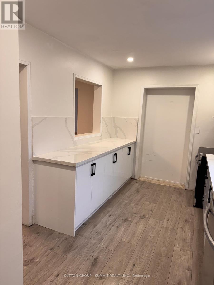 For rent: 1379 FREEPORT DRIVE, Mississauga (Erindale), Ontario L5C1S5 ...