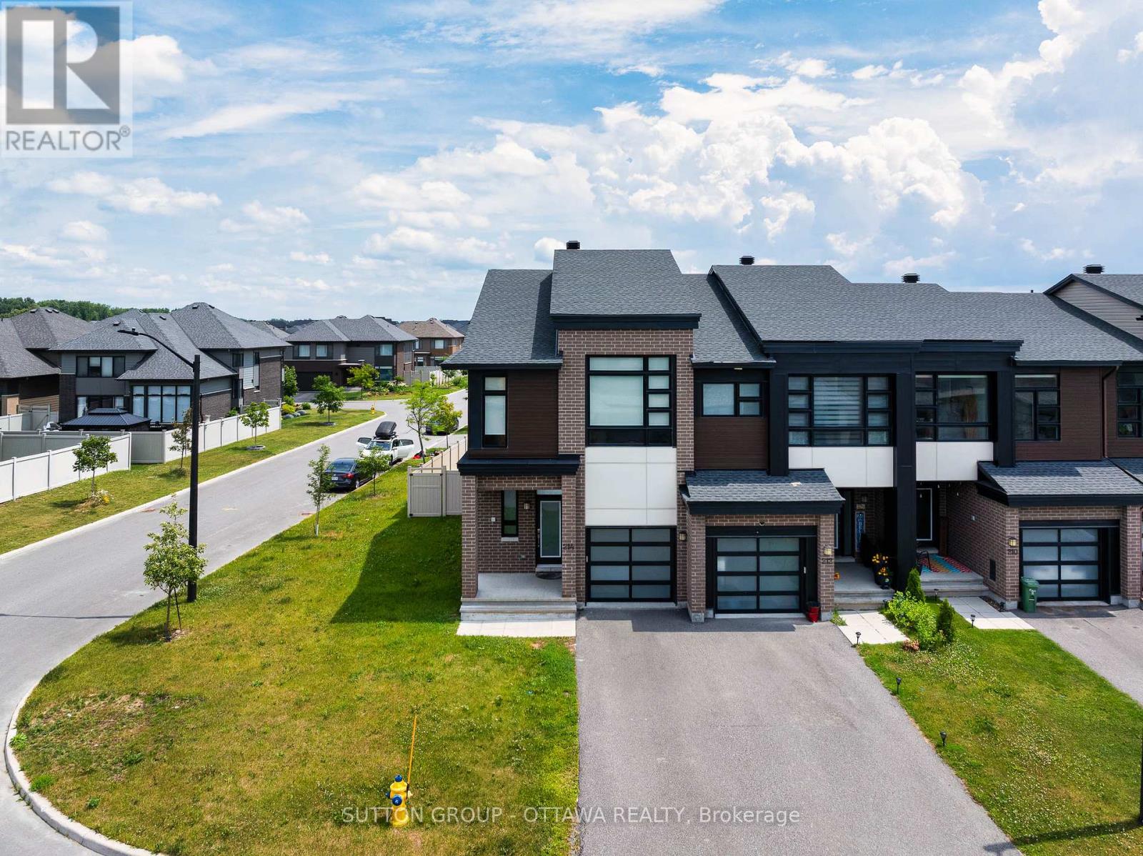 For sale: 214 BIG DIPPER STREET, Ottawa, Ontario K4M0K5 - X12531290 | REALTOR.ca