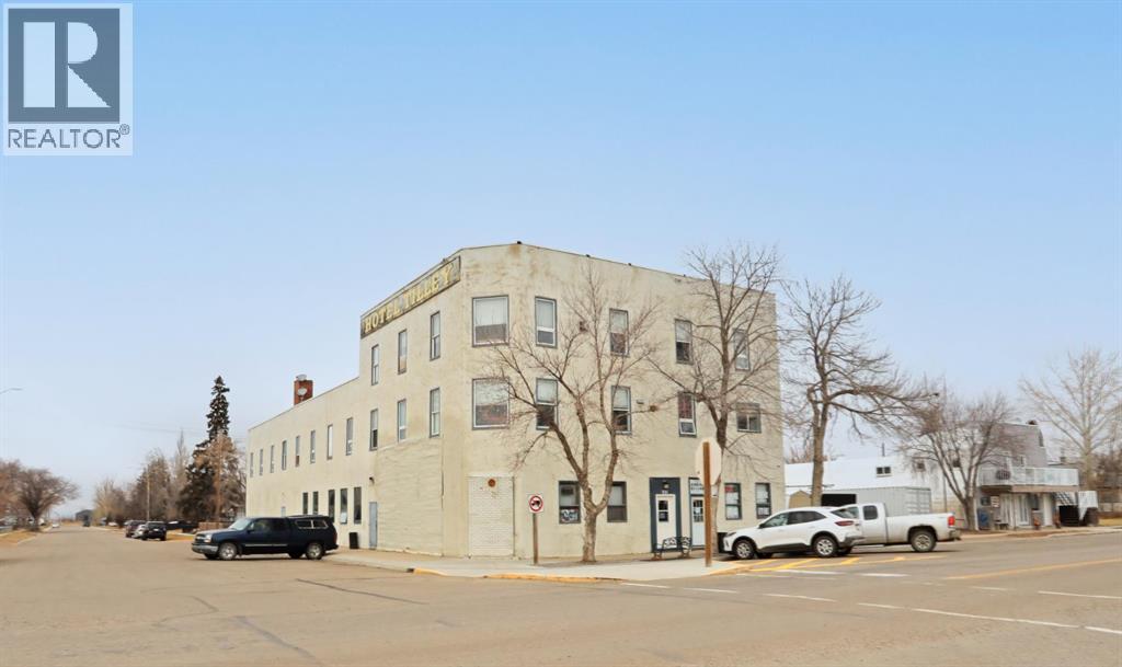 For sale: 221 Centre Street, Tilley, Alberta T0J3K0 - A2157445 | REALTOR.ca
