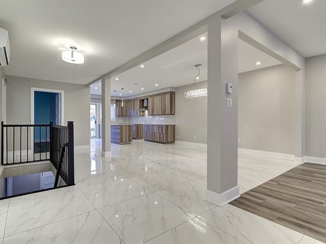 For sale: 8459-8463 Boul. Maurice-Duplessis, Montréal (Rivière-des-Prairies/Pointe-aux-Trembles ...