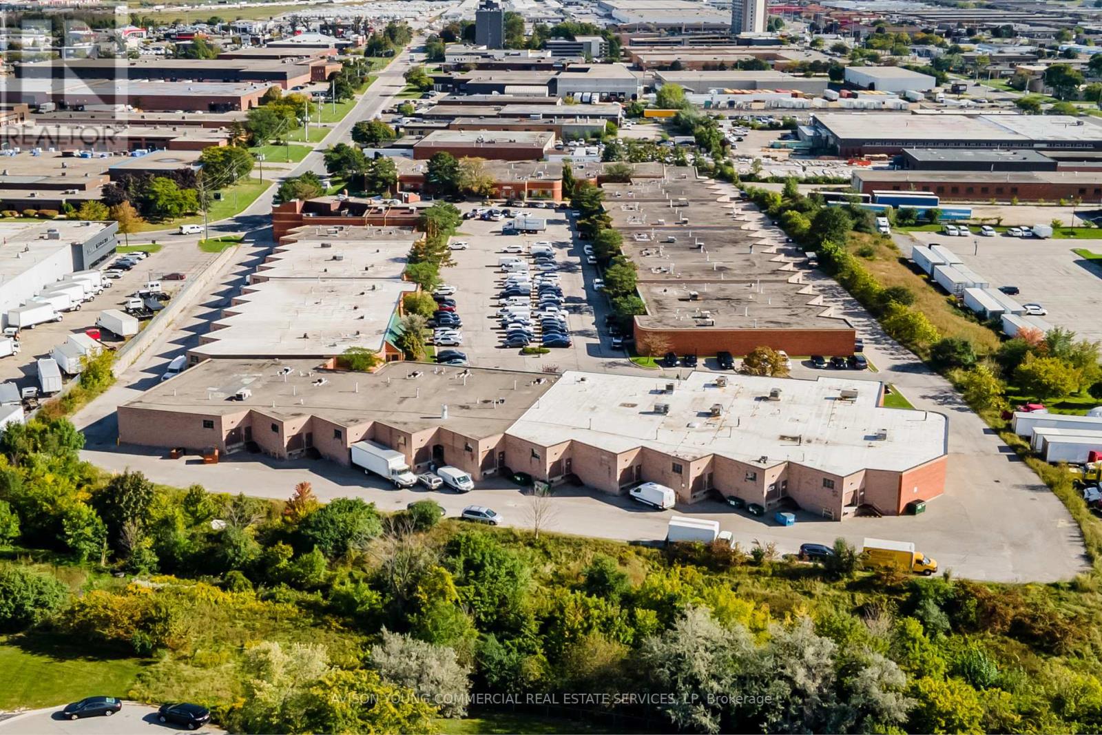 For sale: 38 - 1200 AEROWOOD DRIVE, Mississauga (Northeast), Ontario L4W2S7 - W12540712 | REALTOR.ca