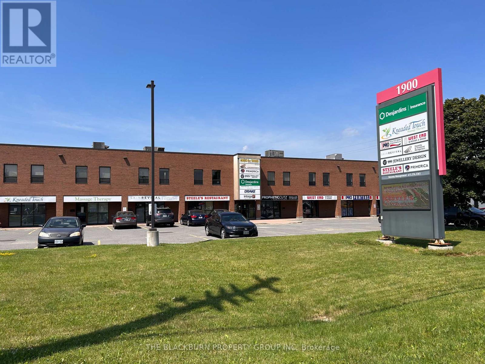 For lease: 212 - 1900 MERIVALE ROAD, Ottawa, Ontario K2G4N4 - X12542694 ...