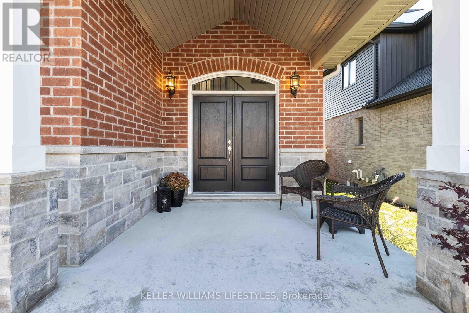 For sale: 2196 SPRINGRIDGE DRIVE, London North (North C), Ontario N5X4P8 - X12546946 | REALTOR.ca