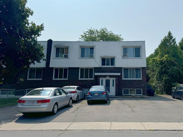 For sale: 13060-13060A Rue Monk, Montréal (Pierrefonds-Roxboro), Quebec H8Z1V2 - 18136981 ...