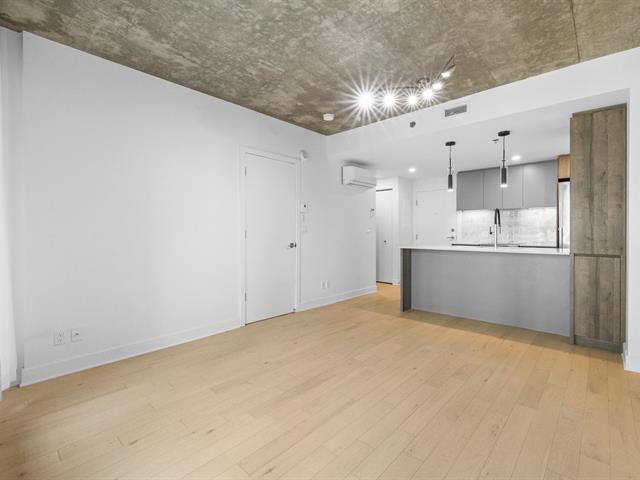 For rent: 170 Rue Rioux, #406, Montréal (Le Sud-Ouest), Quebec H3C2A5 ...
