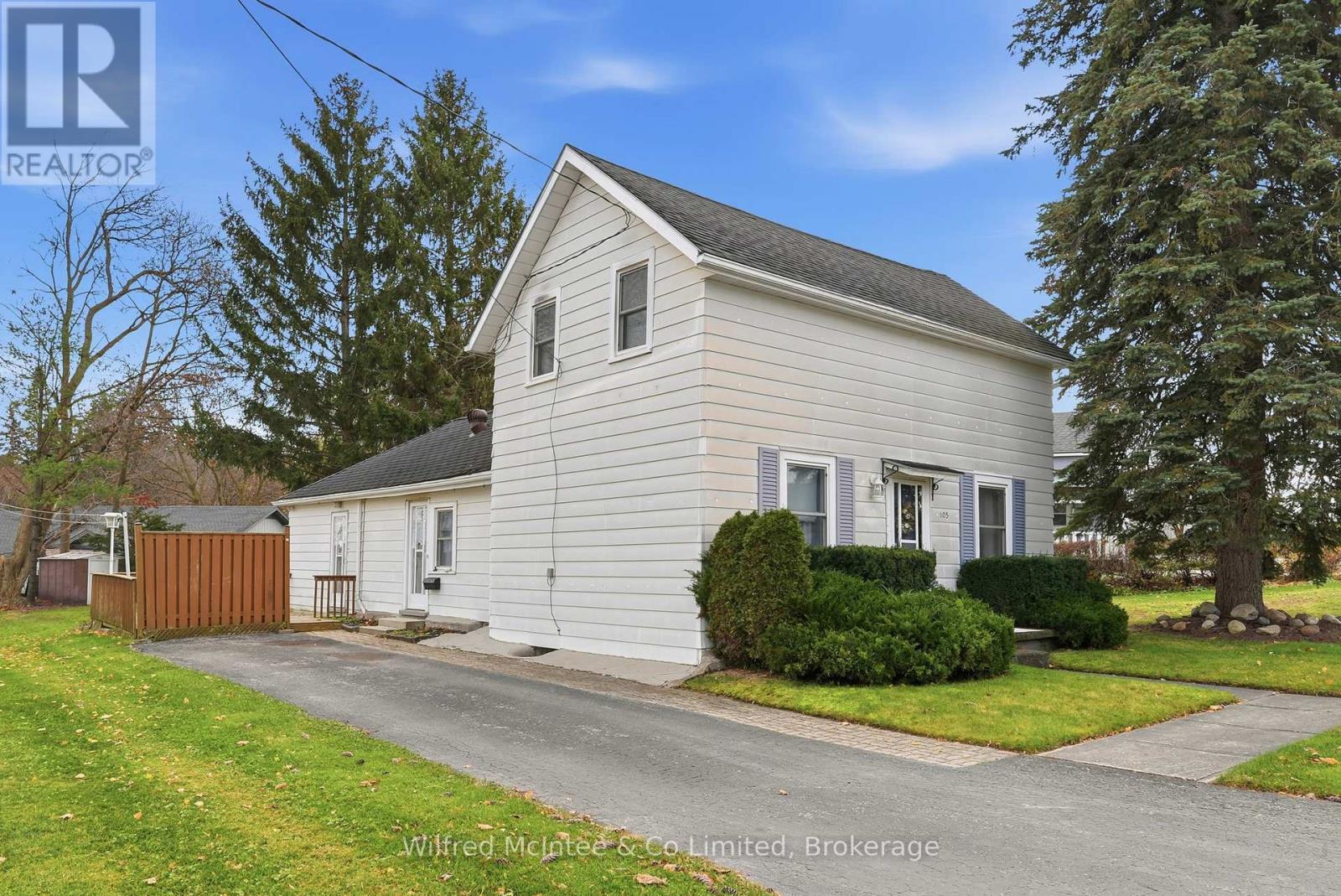 À vendre : 105 MCGIVERN STREET W, Brockton, Ontario N0G2V0 - X12555236 ...