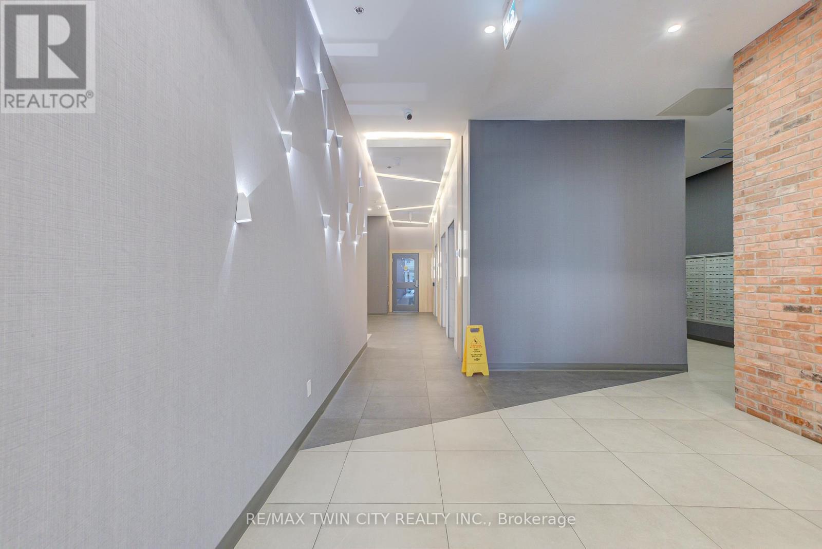 For sale: 2404 - 60 FREDERICK STREET, Kitchener, Ontario N2H0C7 ...