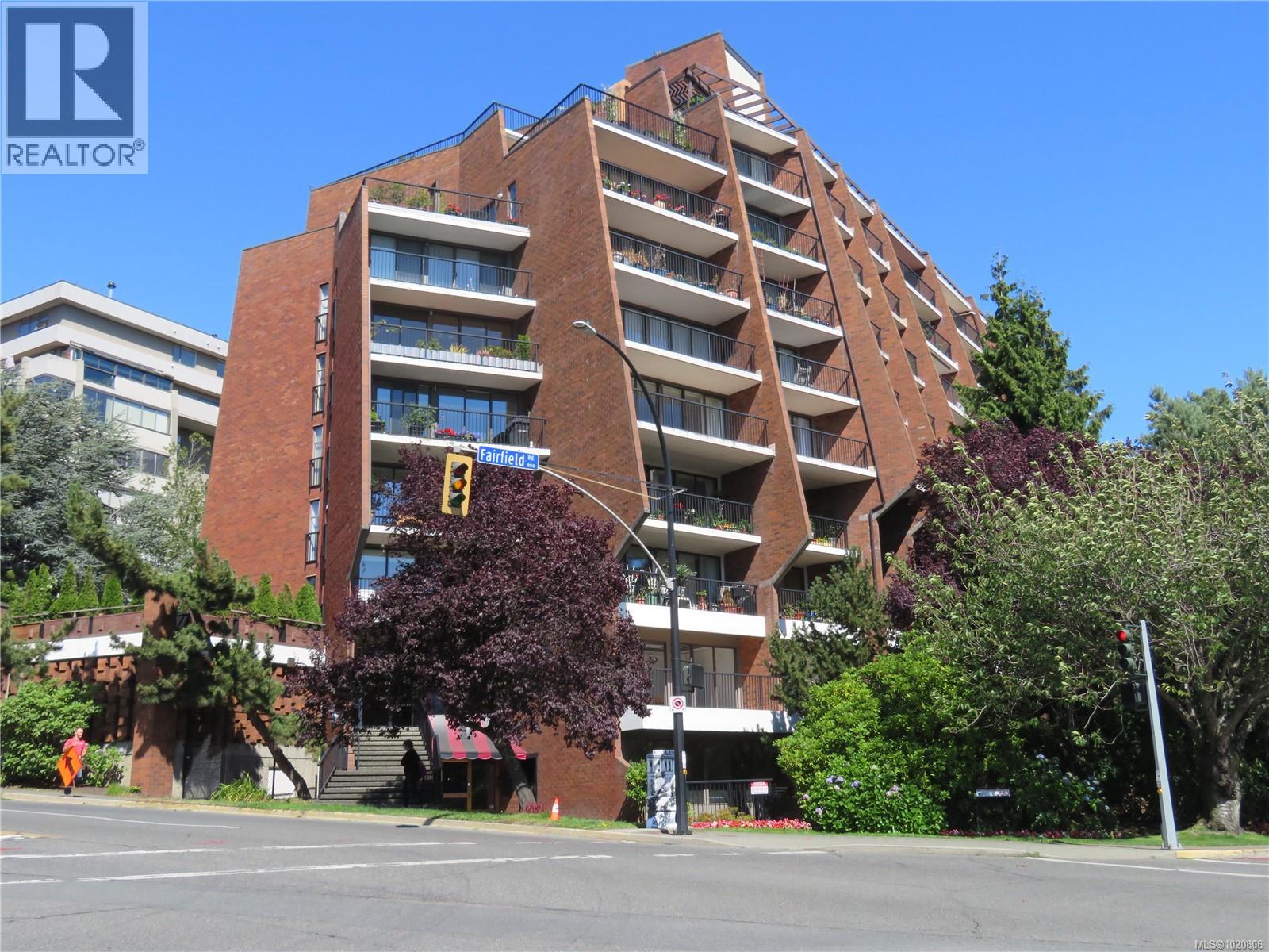 For sale: 104 777 Blanshard St, Victoria, British Columbia V8W2G9 ...