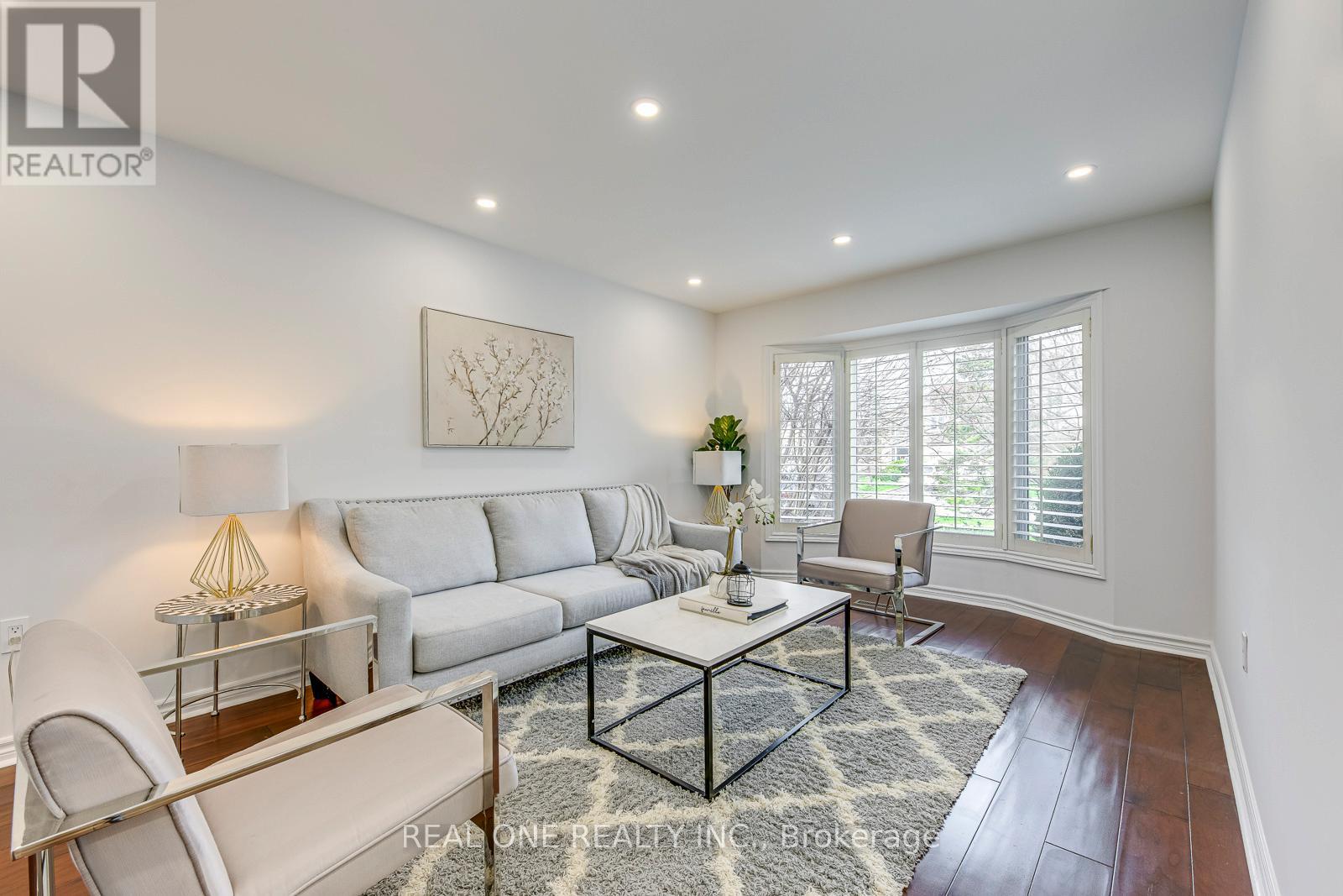 À vendre : 2075 BANBURY CRESCENT, Oakville (RO River Oaks), Ontario L6H5P8 - W12561532 | REALTOR.ca