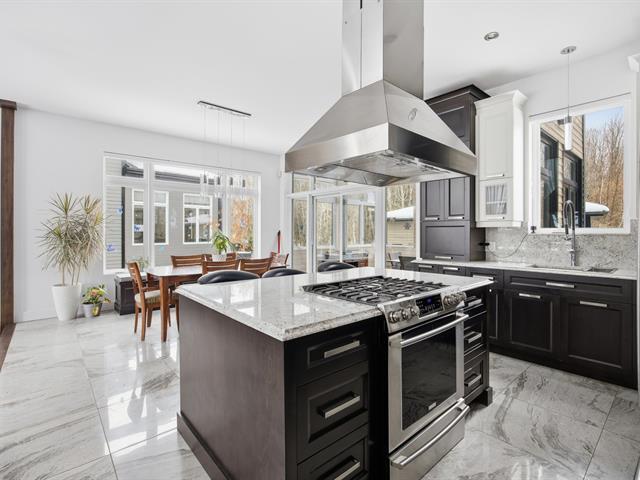 For sale: 12470 Rue Jean-Baptiste-Normand, Mirabel, Quebec J7N0M8 ...