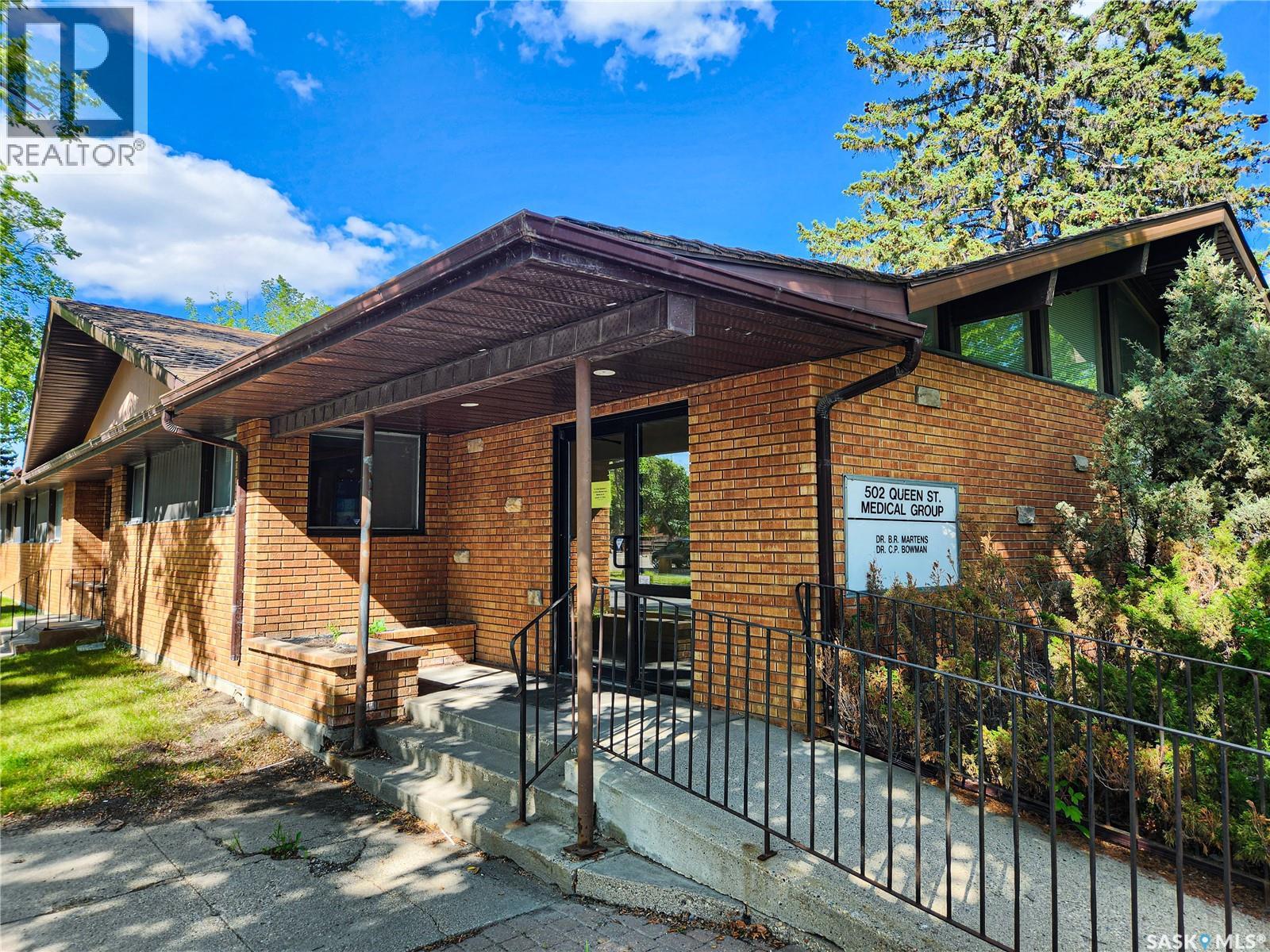 For sale: 502 Queen STREET, Saskatoon, Saskatchewan S7K0M5 - SK024460 ...
