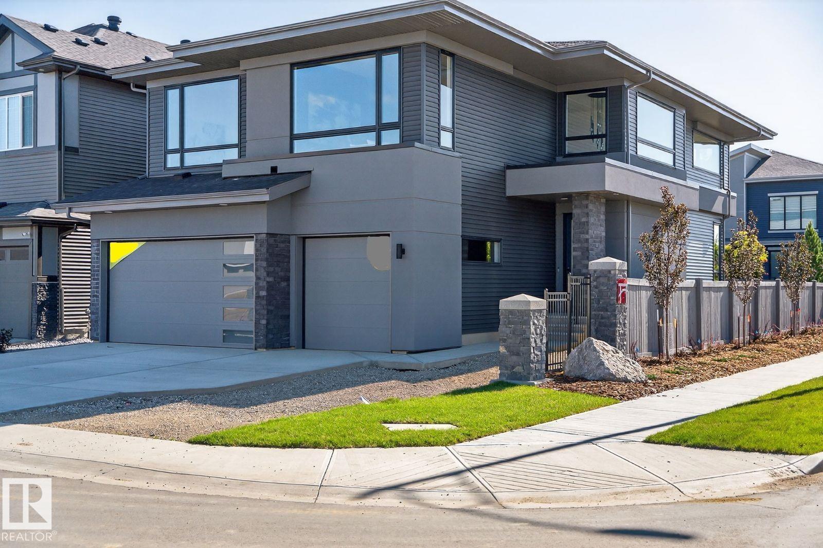 For sale: 6703 KNOX CT SW, Edmonton, Alberta T6W4Z9 - E4466340 | REALTOR.ca