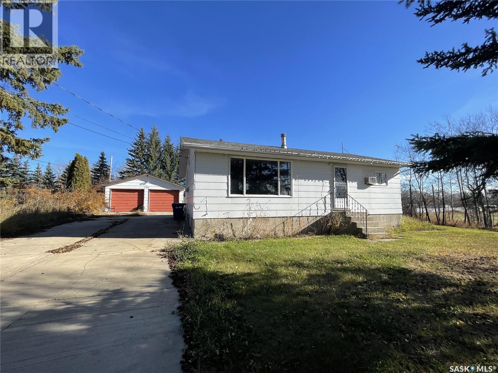 For sale: 196 3rd STREET W, Pierceland, Saskatchewan S0M2K0 - SK024505 ...