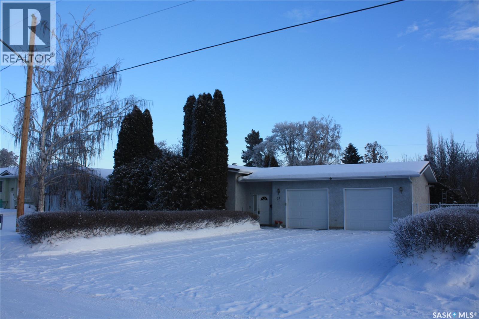 For sale: 31 Queen STREET, Clavet, Saskatchewan S0K0Y0 - SK024497 ...