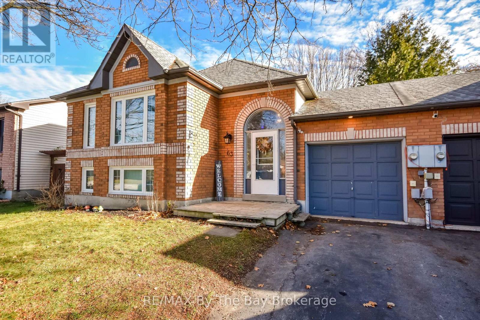 For sale: 63 FERNBROOK DRIVE, Wasaga Beach, Ontario L9Z1G4 - S12574014 ...