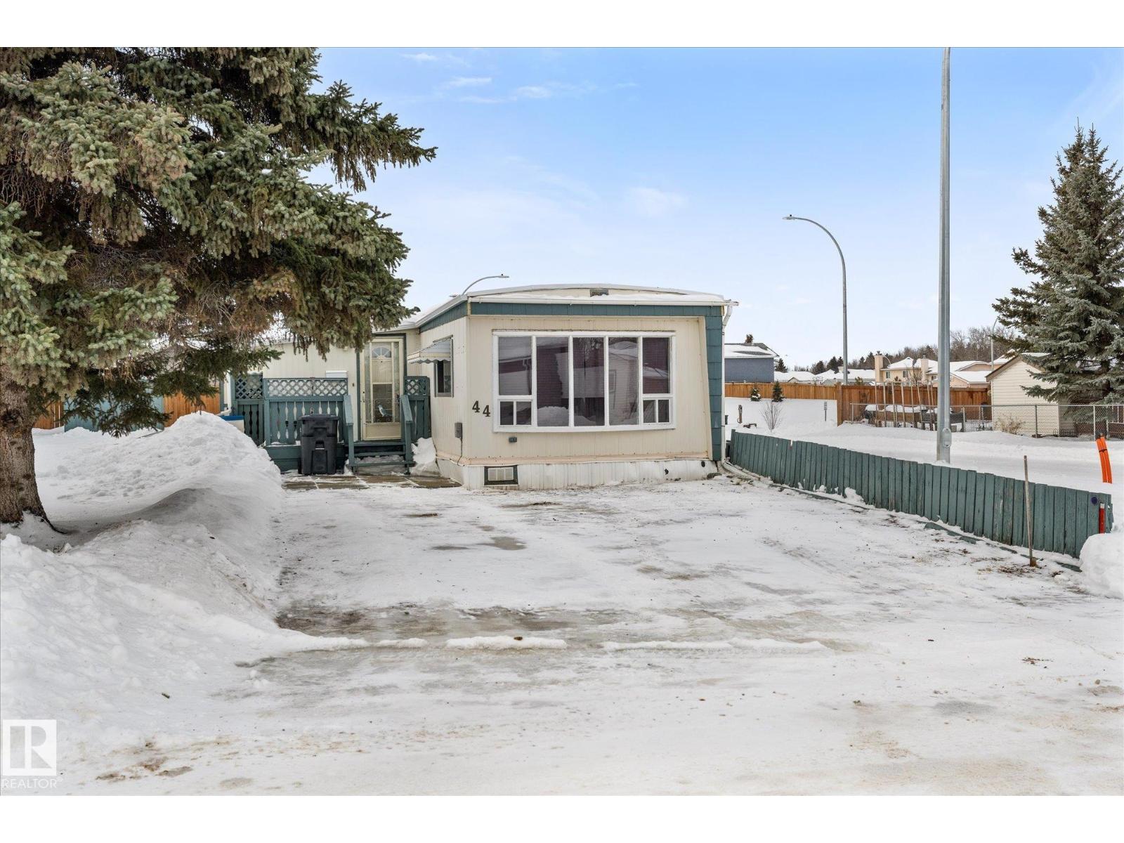 For sale: 44 305 Calahoo Road, Spruce Grove, Alberta T7X3K6 - E4466681 ...