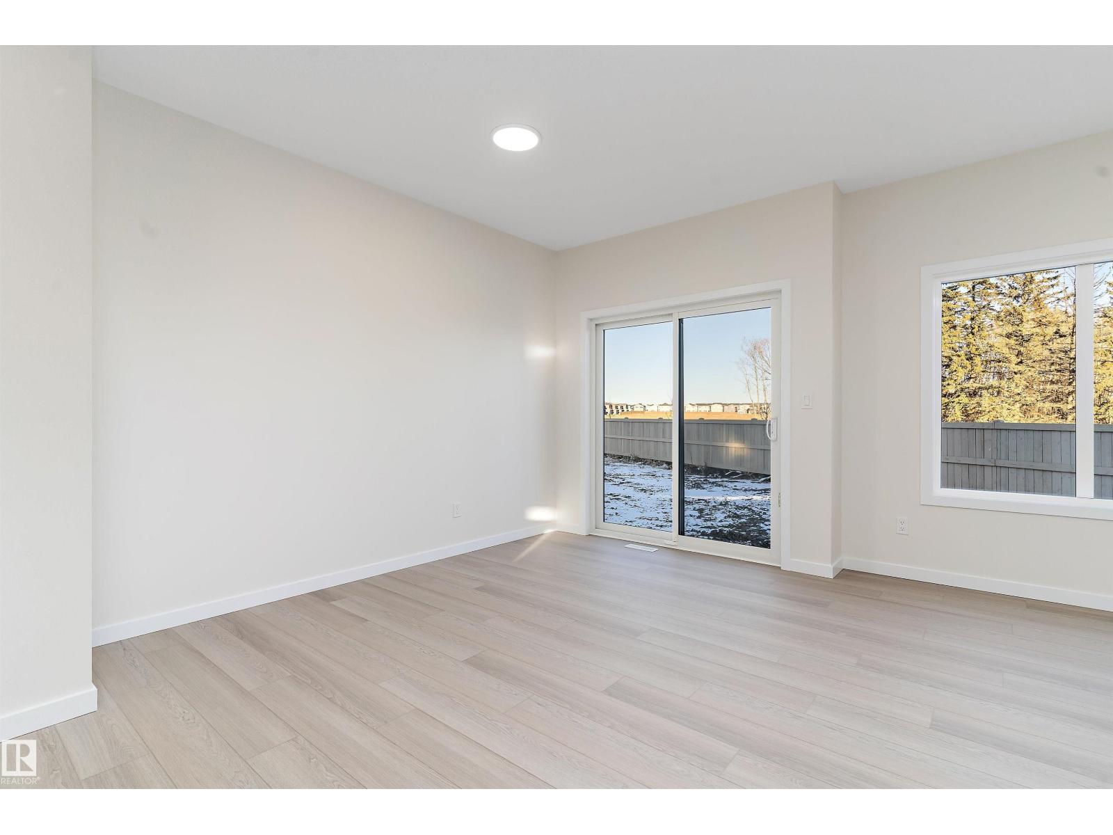 For sale: 823 ROWAN CL SW, Edmonton, Alberta T6X1A2 - E4466699 | REALTOR.ca