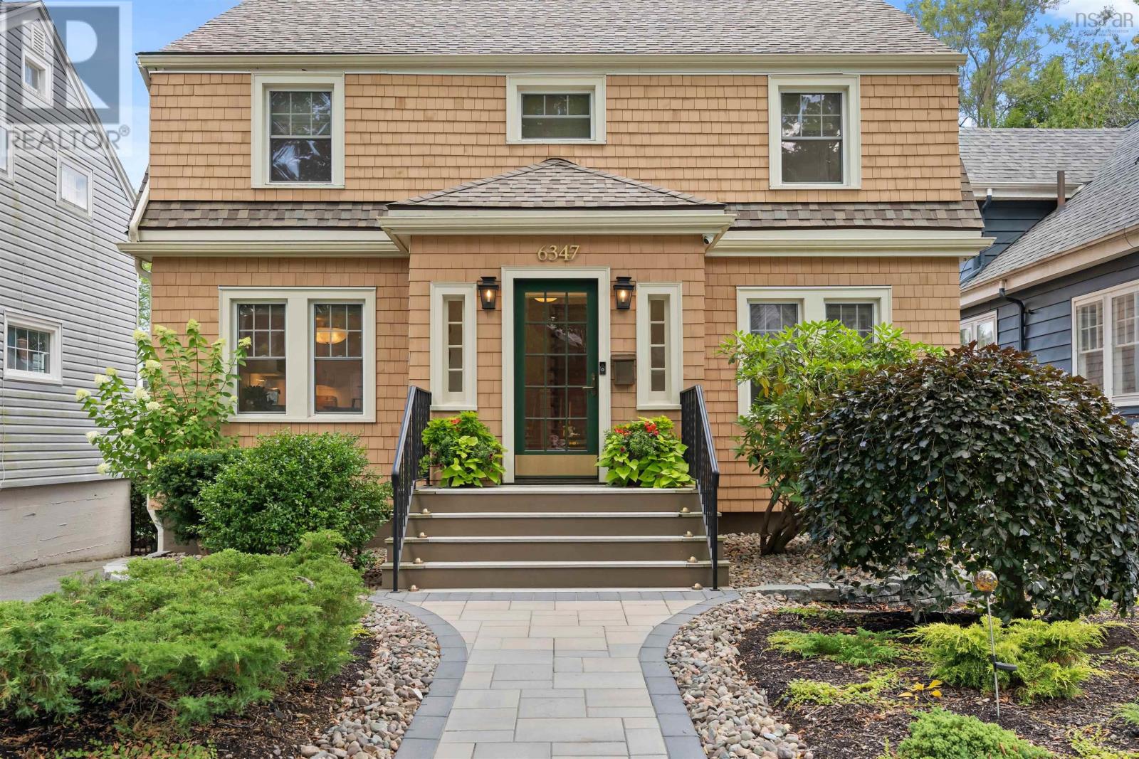 À vendre : 6347 London Street, Halifax, Nouvelle-Écosse B3L1X2 - 202528608 | REALTOR.ca