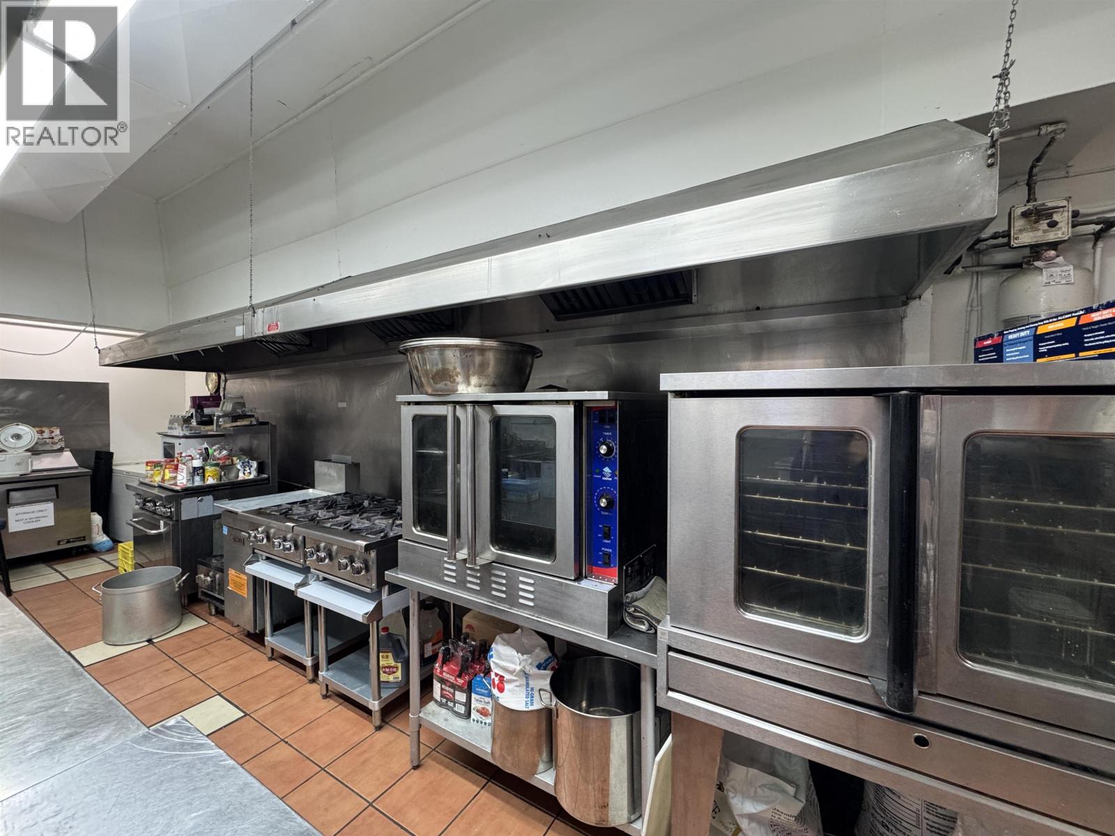 For sale: 1312 SW MARINE DRIVE, Vancouver, British Columbia V6P5Z6 ...