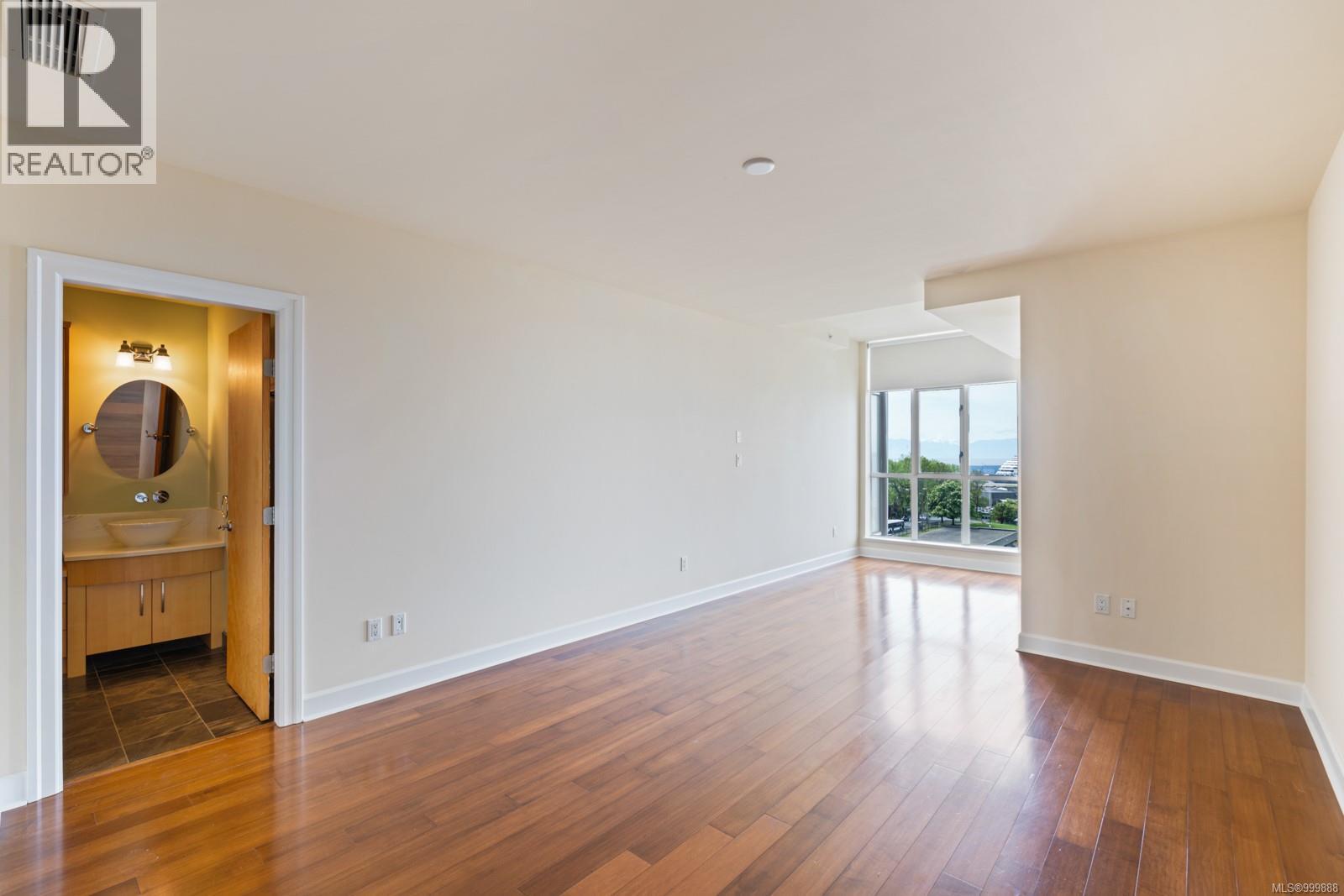 For sale: 821 21 Dallas Rd, Victoria, British Columbia V8V4Z9 - 999888 ...