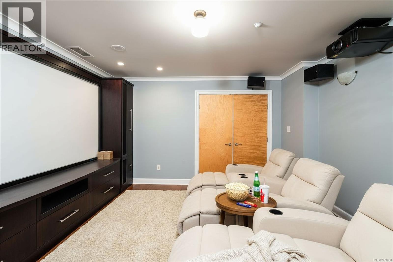 For sale: 821 21 Dallas Rd, Victoria, British Columbia V8V4Z9 - 999888 ...