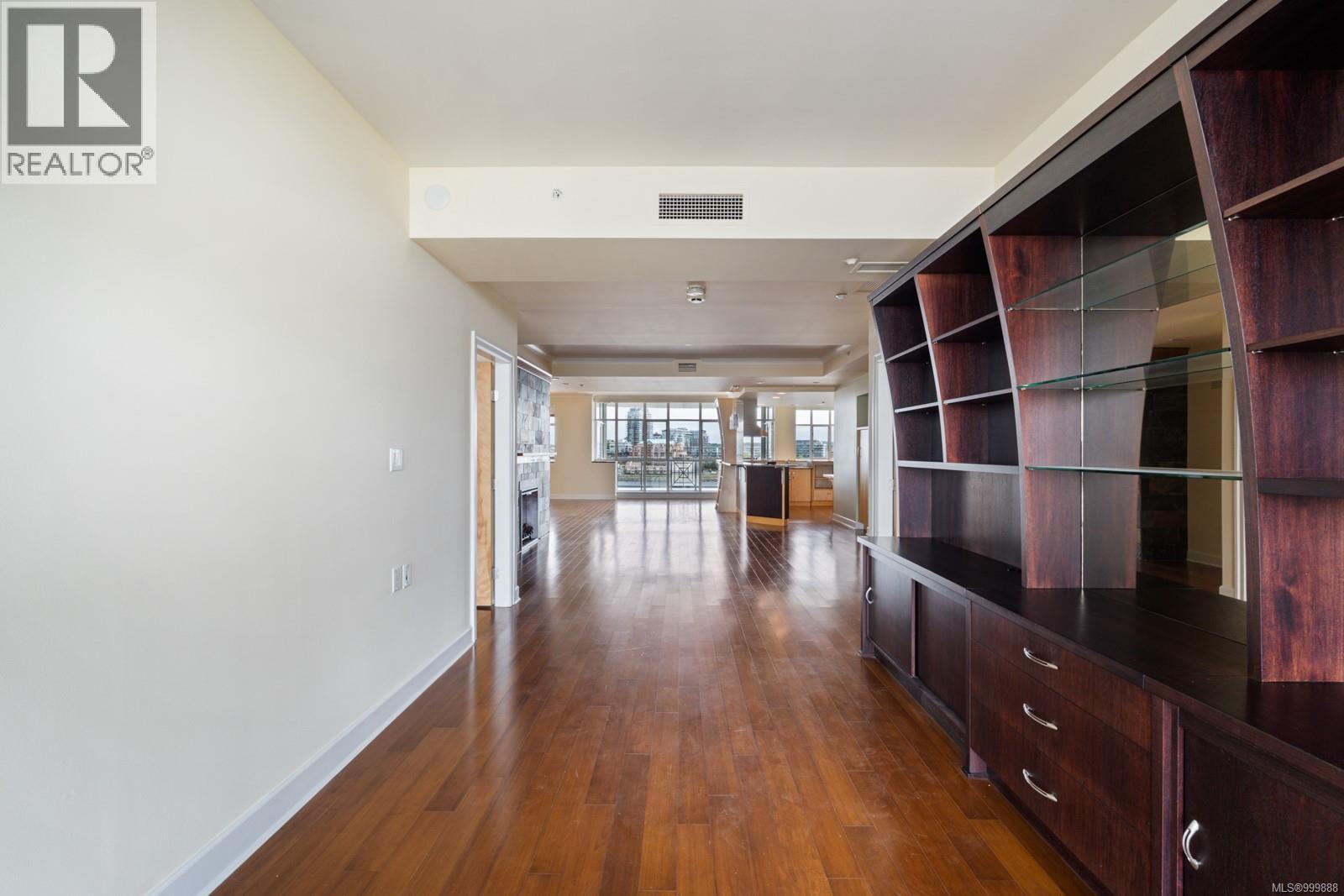 For sale: 821 21 Dallas Rd, Victoria, British Columbia V8V4Z9 - 999888 ...