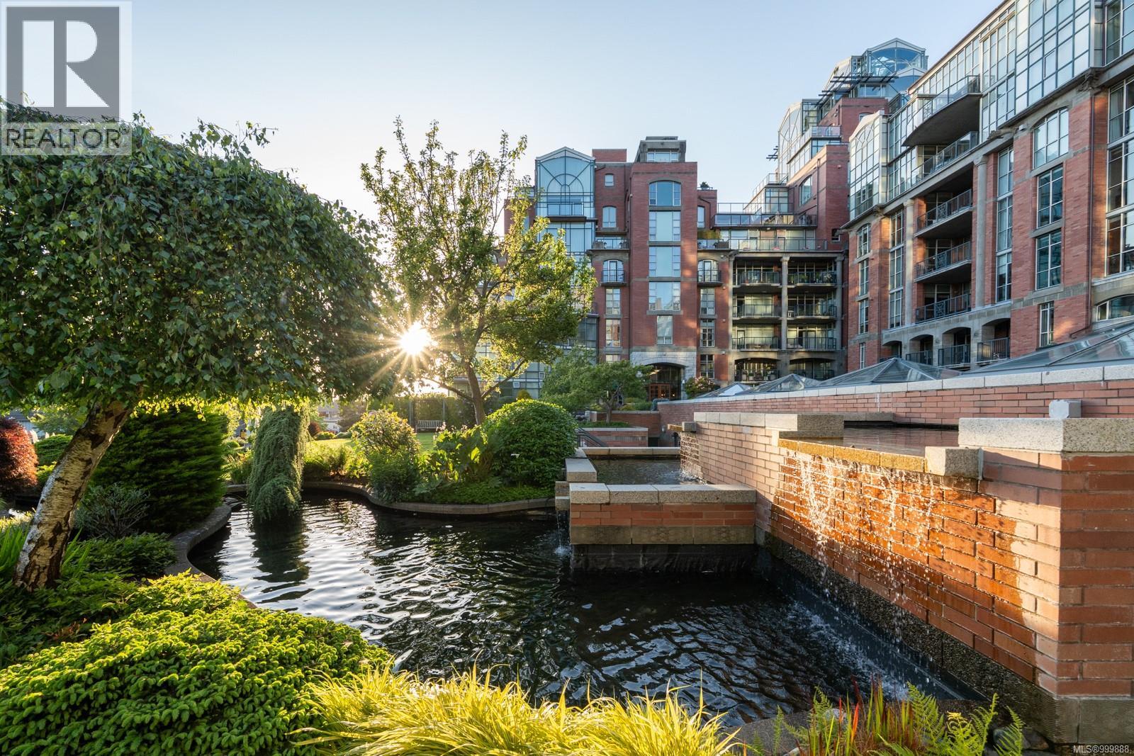 For sale: 821 21 Dallas Rd, Victoria, British Columbia V8V4Z9 - 999888 ...