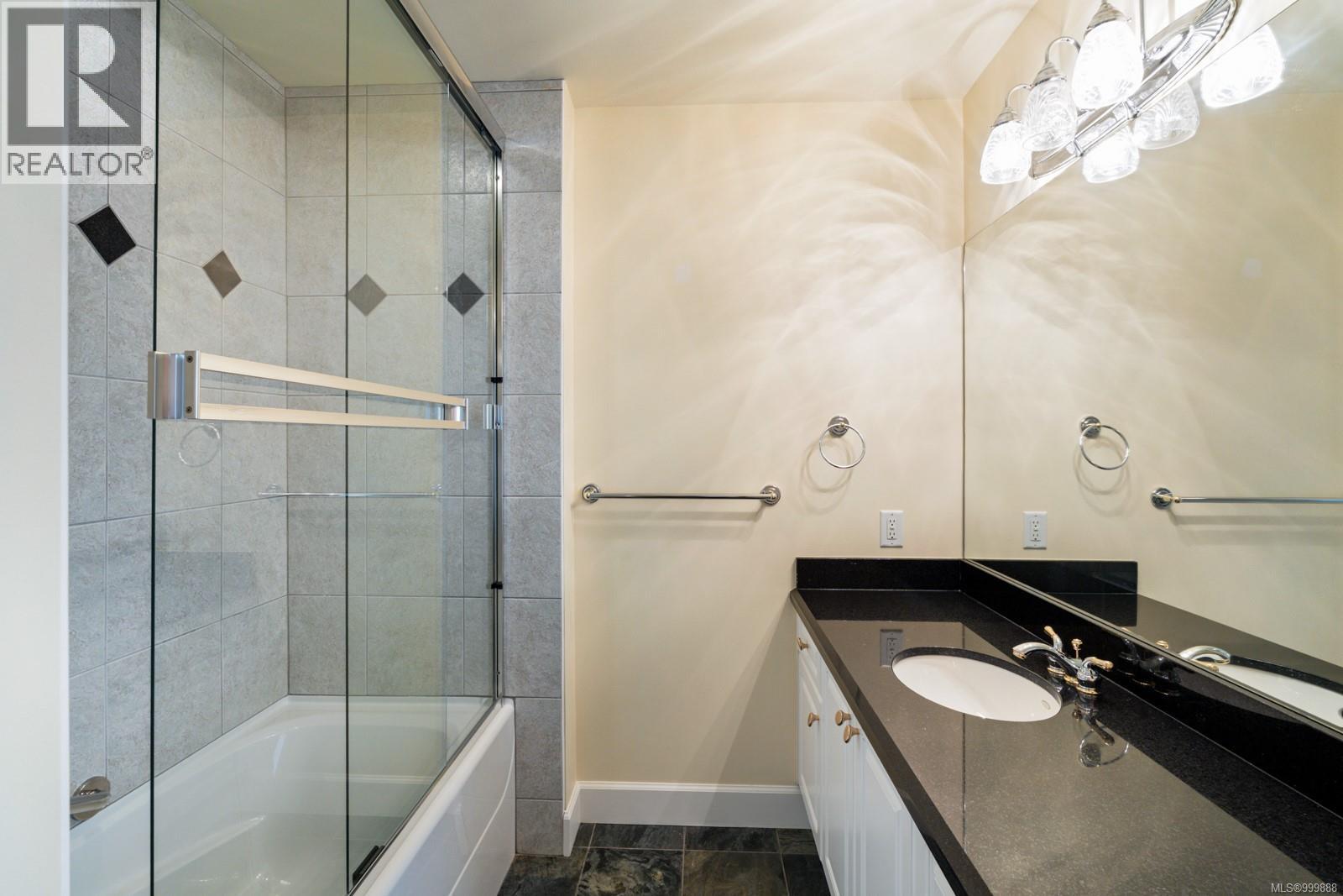 For sale: 821 21 Dallas Rd, Victoria, British Columbia V8V4Z9 - 999888 ...