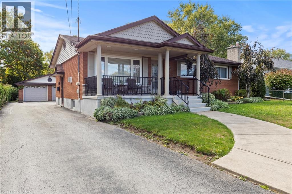 For sale: 35 CHANTLER Road, Welland, Ontario L3C4M6 - 40791244 | REALTOR.ca