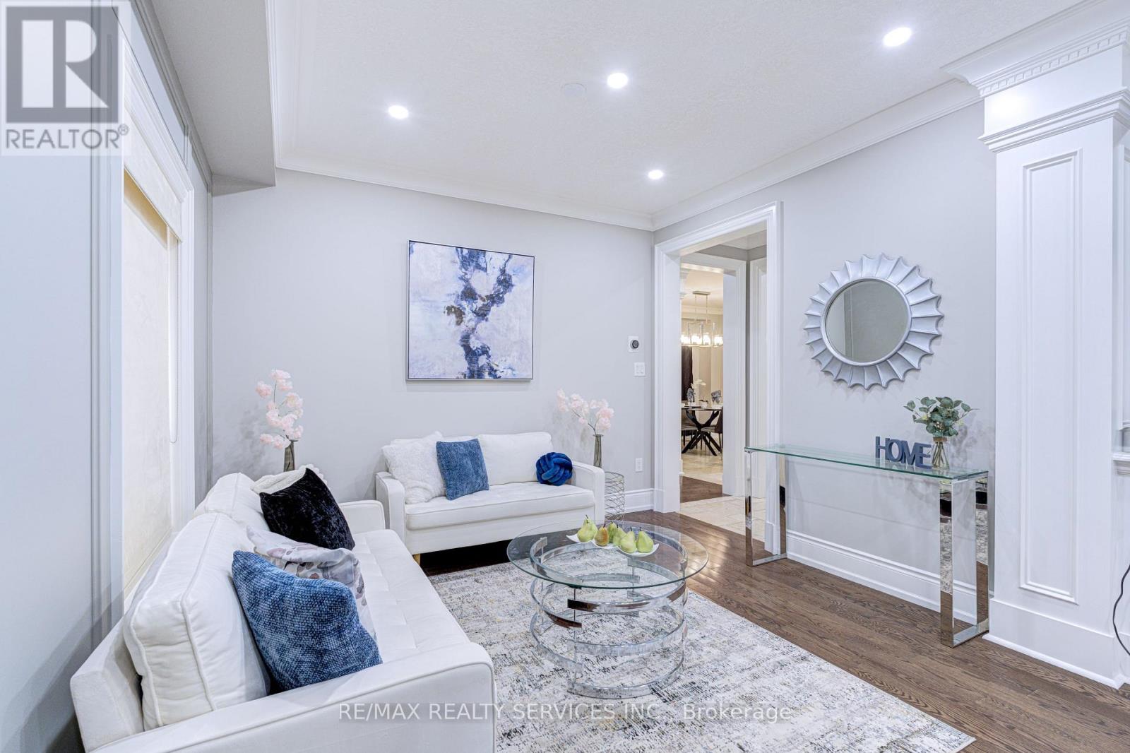 For sale: 16 FALLGATE DRIVE, Brampton (Credit Valley), Ontario L6X0R5 ...