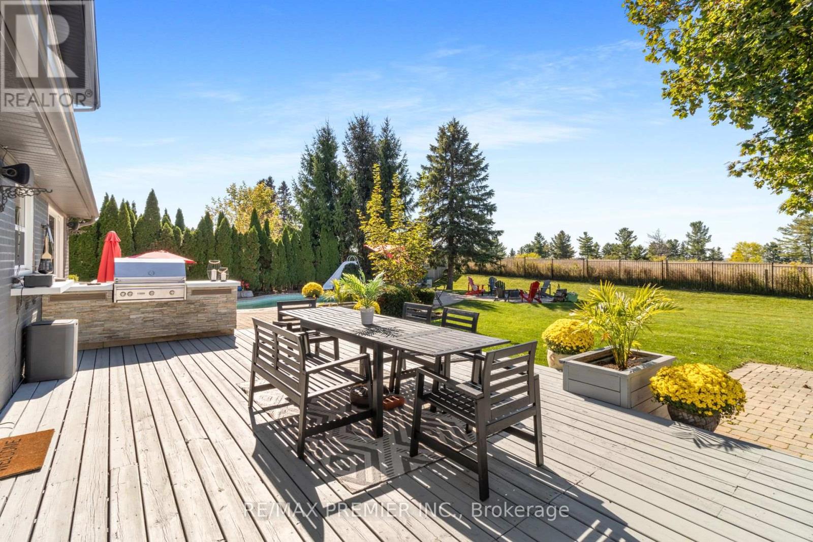 For sale: 60 NOBLEVIEW DRIVE, King (Nobleton), Ontario L0G1N0 ...