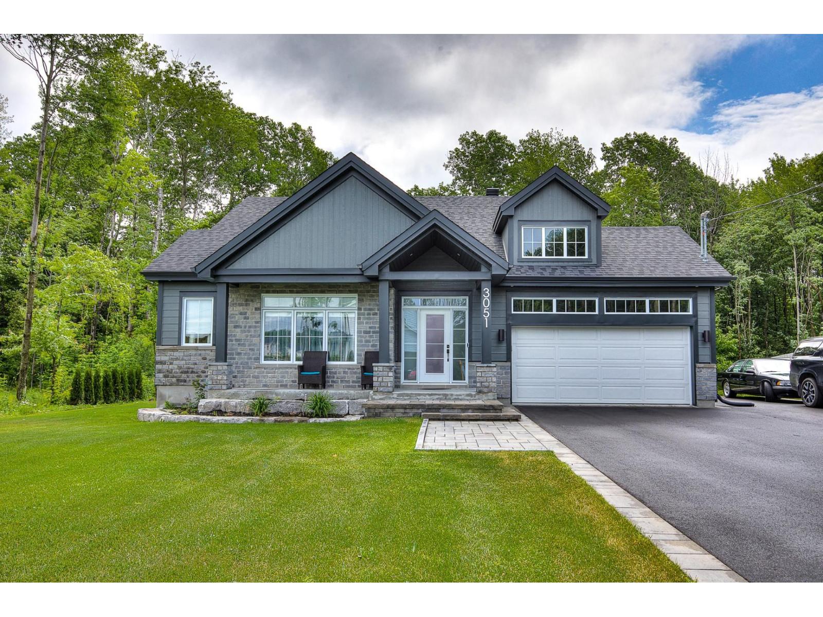 For sale: 3051 Rue du Ravin-Boisé, Vaudreuil-Dorion, Quebec J7V5E5 ...