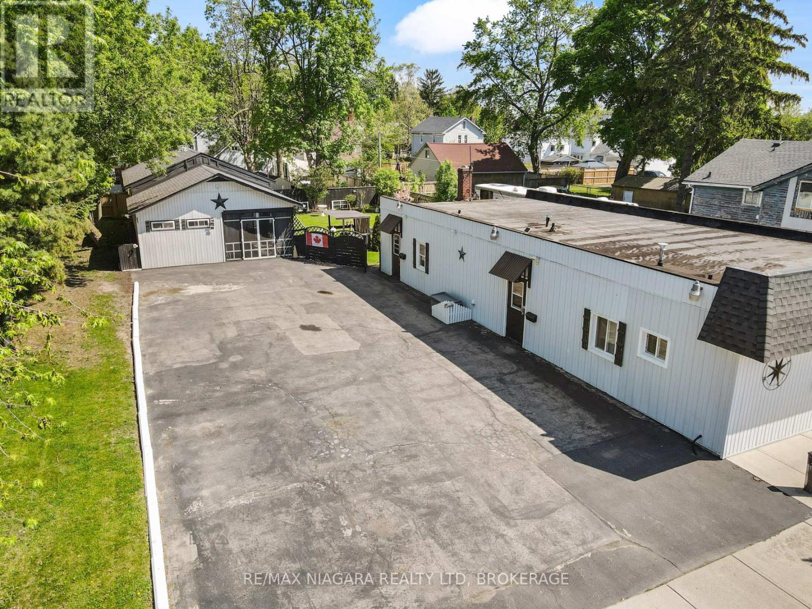 For sale: 61 QUEEN STREET, Fort Erie (Central), Ontario L2A1T7 ...