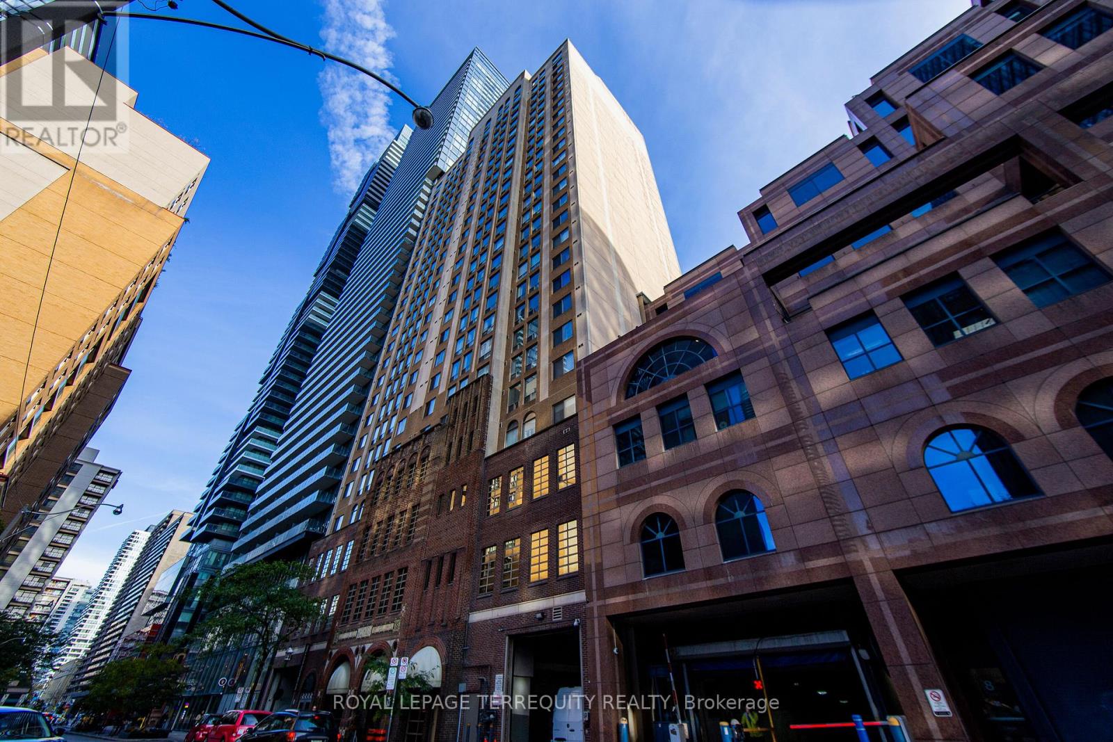 À louer : 2101 - 25 GRENVILLE STREET, Toronto (Bay Street Corridor), Ontario M4Y2X5 - C12594390 ...